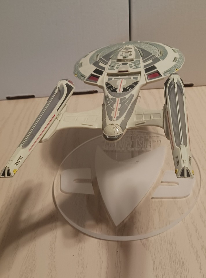 Art Asylum - Diamond Select - Star Trek - Enterprise NCC-1701-E - Works ...