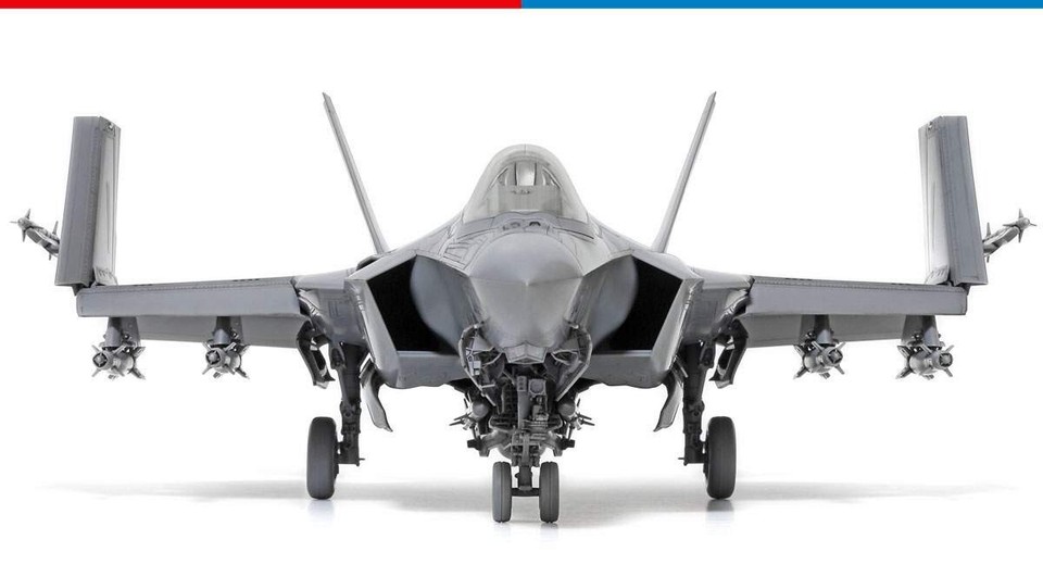 Tamiya 61127 1:48 Lockheed Martin F-35C Lightning II Plastic Model Kit ...