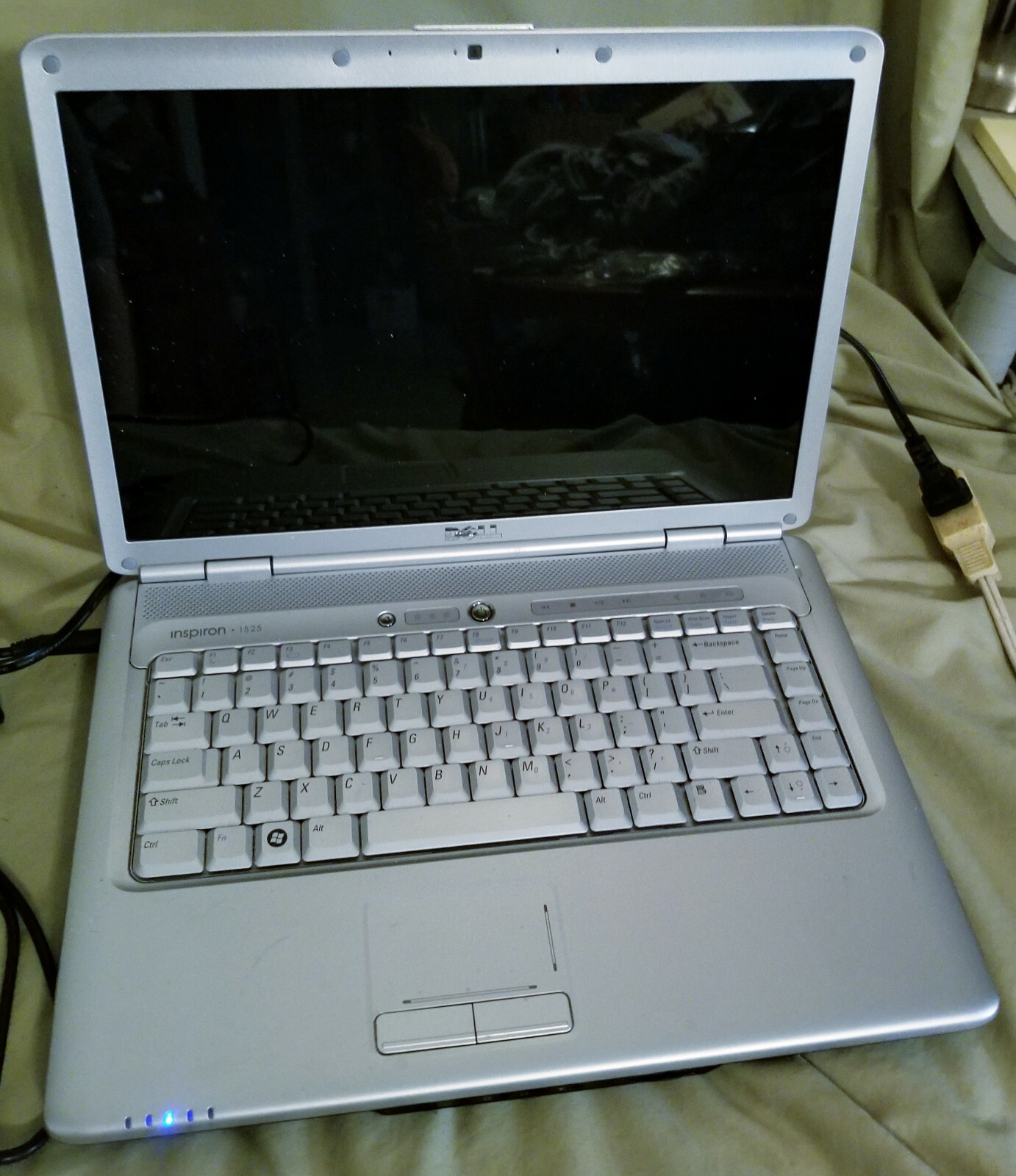 DELL INSPIRON 1525 PP29L 15.4" INTEL DUAL CORE LAPTOP - POWERS ON - AS ...