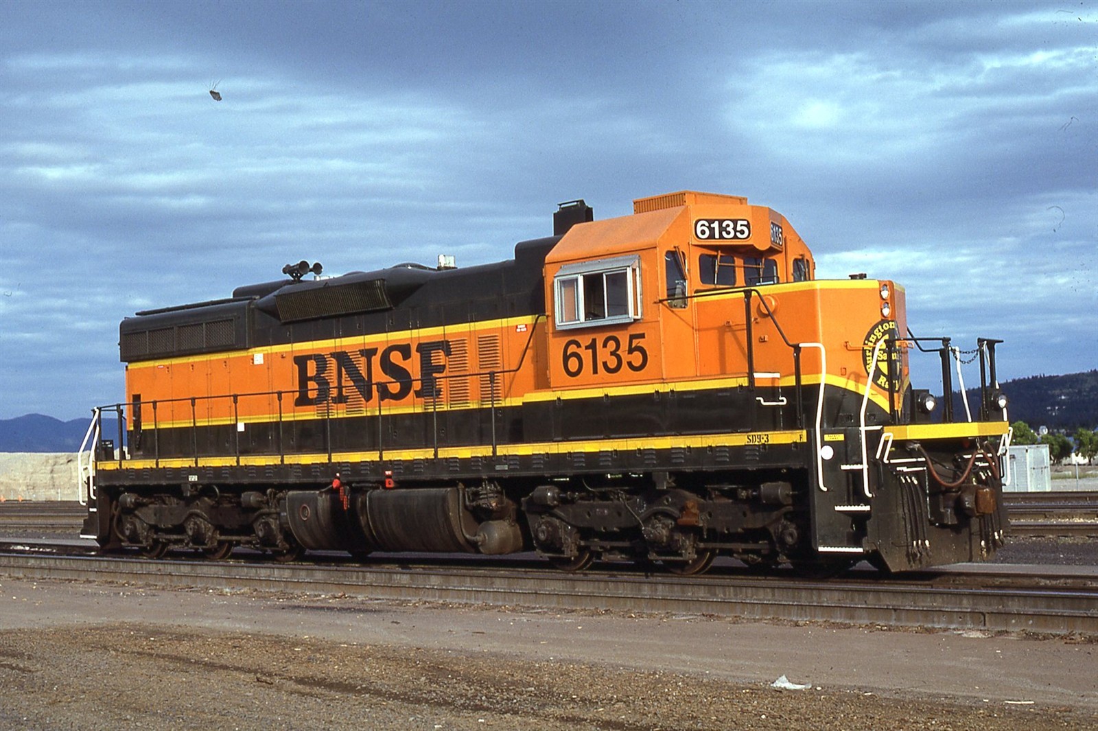 ORIGINAL SLIDE BNSF 6135 GP9R H1 PAINT | eBay