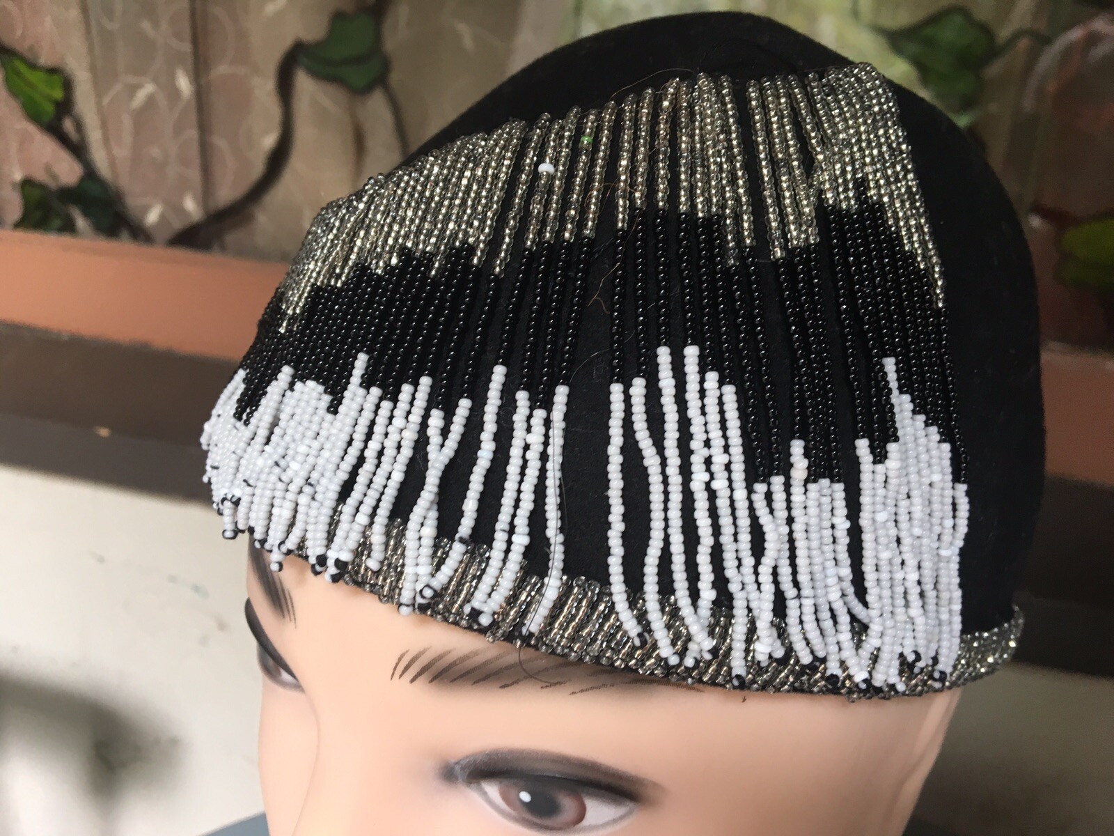 ART DECO BEADED SKULL CAP Hat Black White Beads 1920s Flapper-Cleopatra ...