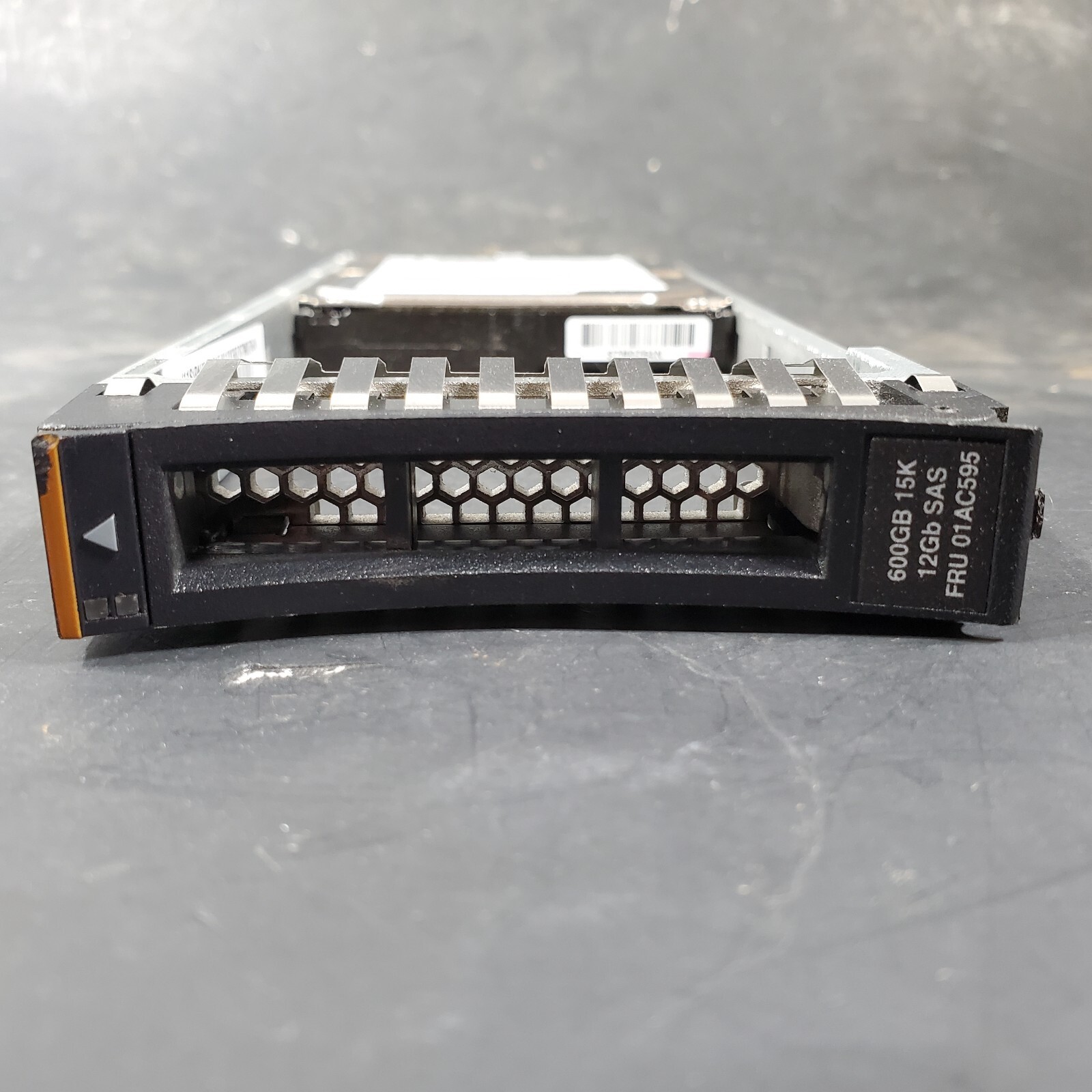 IBM Lenovo 600GB 2.5" 15K SAS FRU 01AC595 Hard Drive Tray ST600MP0005 ...
