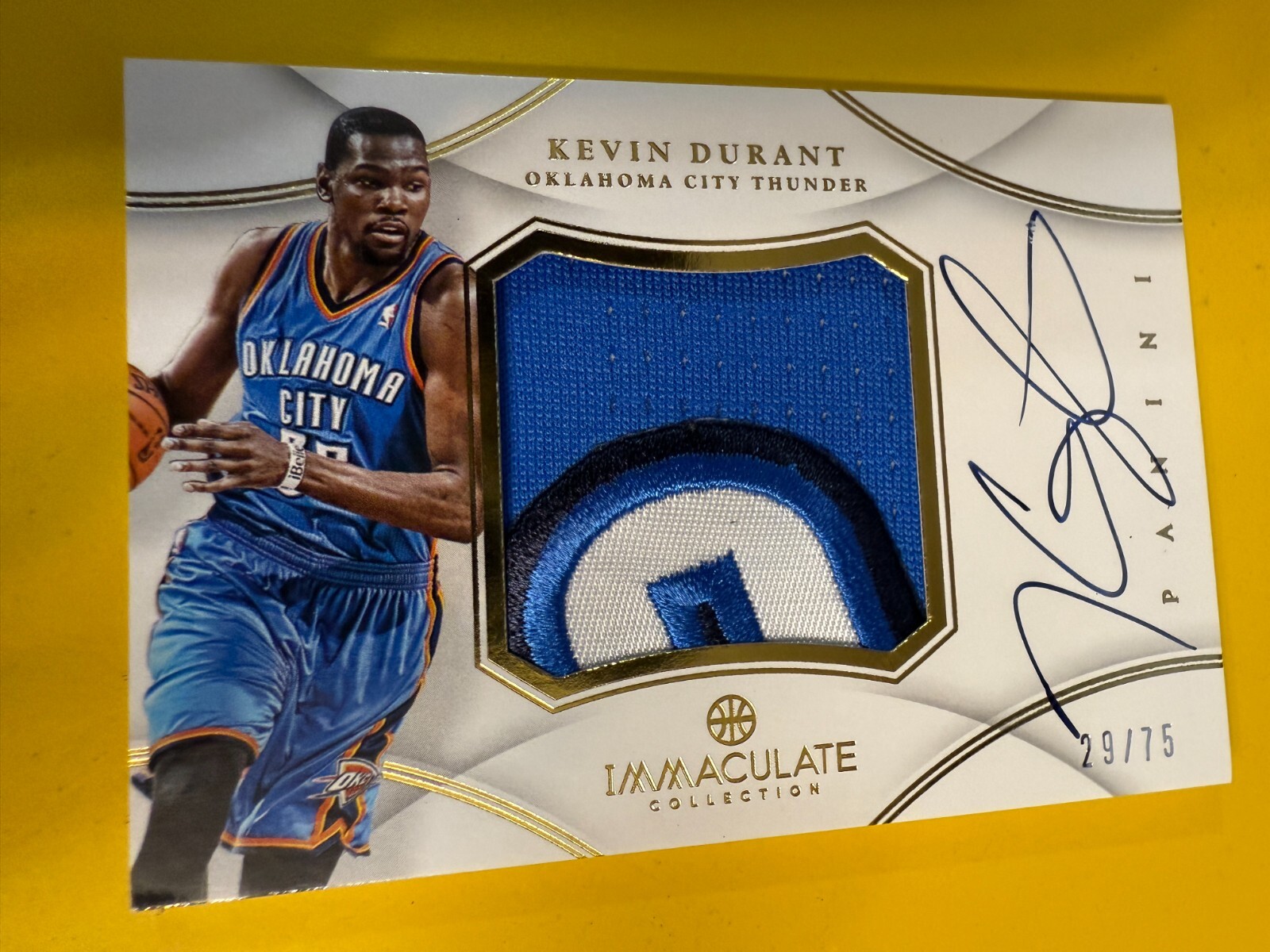 DA97634 2012-13 IMMACULATE PREMIUM PATCHES AUTO PATCH KEVIN DURANT #29/ ...
