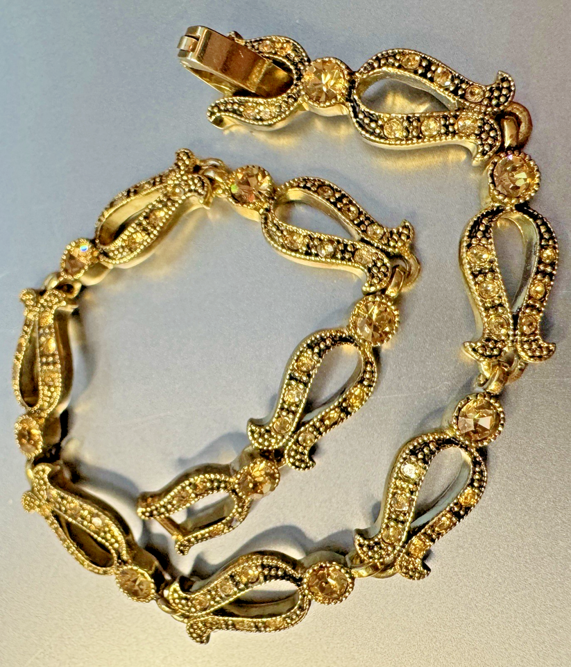 VTG Monet Bracelet Gold Tone Champagne Colored Crystal Accents 7.25 ...