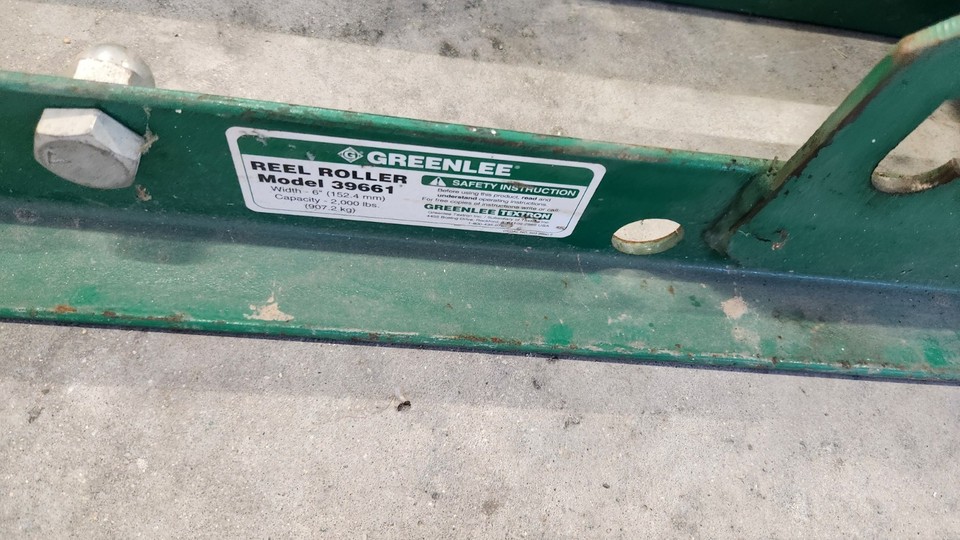 Pair of Greenlee 39661 Reel Roller Cable Dispenser Built In Loading ...