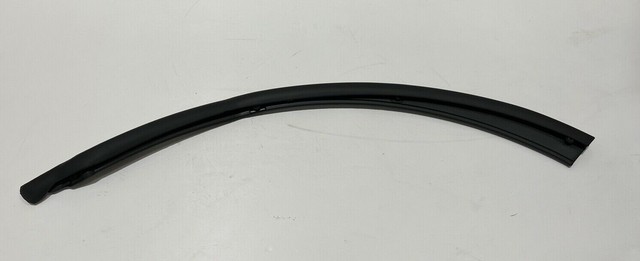 Genuine Land Rover Discovery 3 or 4 Door Cladding Seals CGE500420 ...