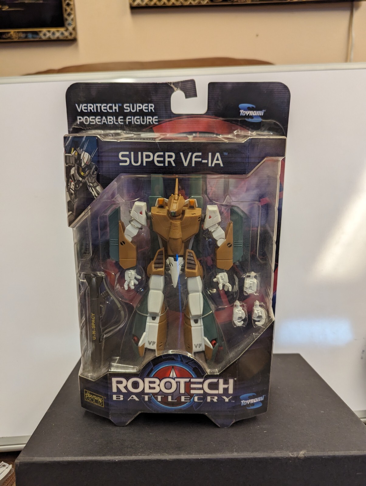 Robotech Battlecry Super VF-1A Veritech Figure