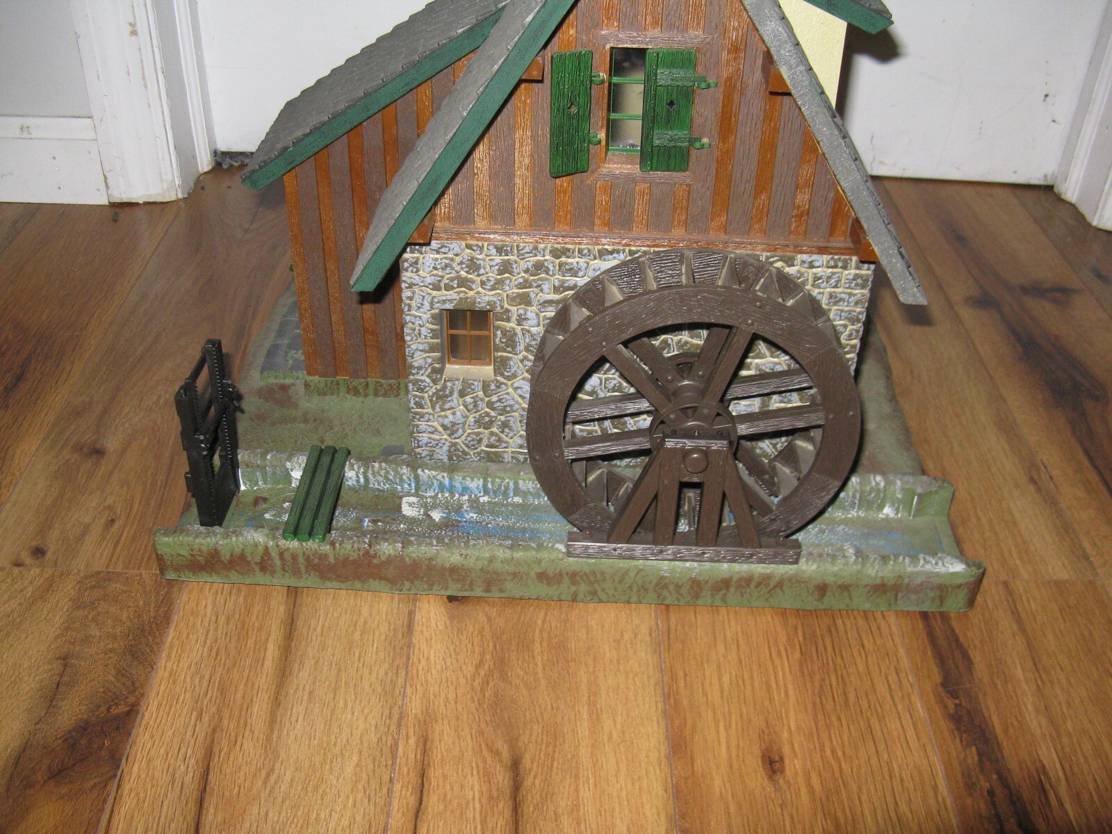 **DAMAGED** LGB POLA 935 Water Mill Train Model Set Kit Station G Scale ...