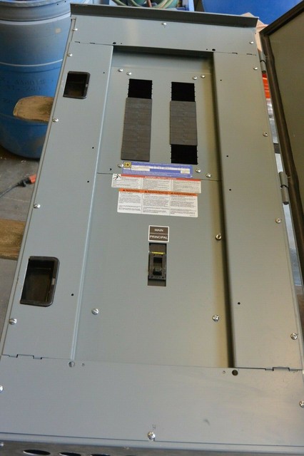 SQUARE D Outdoor 3R 3 Phase 100 Amp Main Breaker Panel NQ QOB 30Cir ...