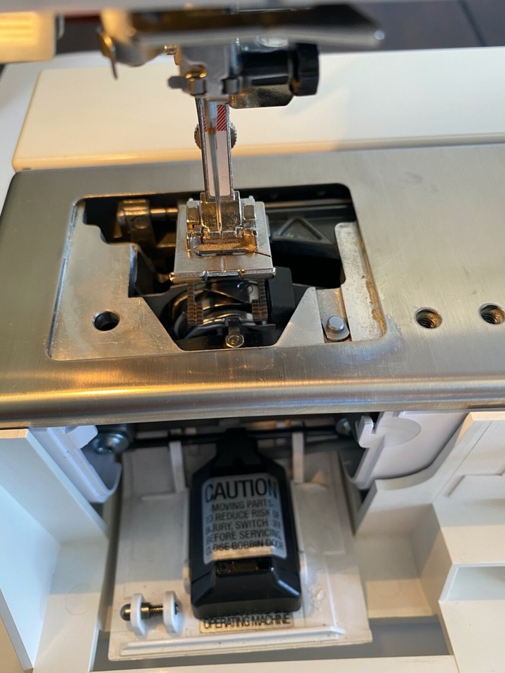 BERNINA Artista 180 sewing/embroidery machine w/extended table and more ...