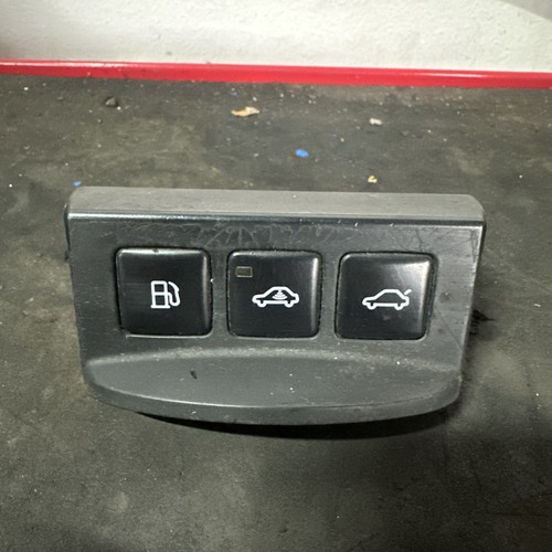 AUDI TT MK1 8N FUEL FLAP BOOT RELEASE SWITCHES | eBay