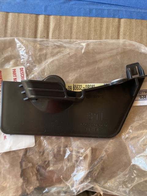 Genuine Toyota Front Plate 65632-0r080 for sale online | eBay