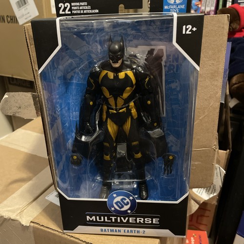 McFarlane DC Multiverse Earth 2 Society - Batman Earth-2 Action Figure ...