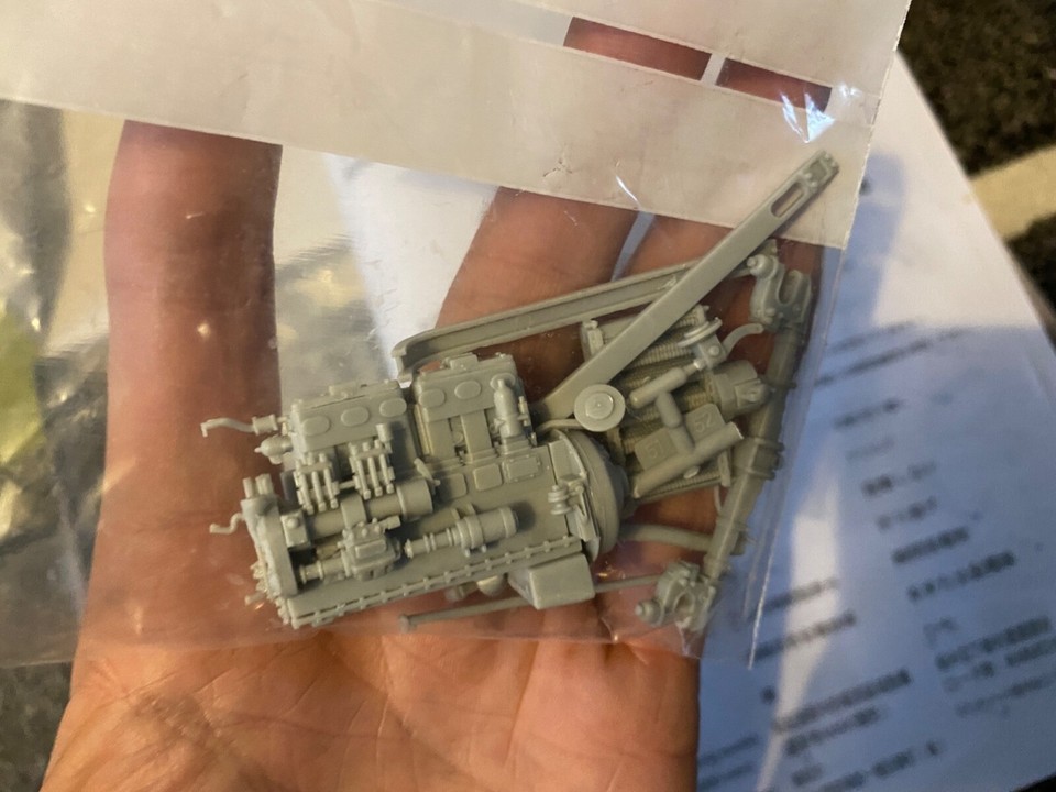 Thunder Model 1/35 British Scammell Pioneer - #35200 - *MINOR ENGINE ...