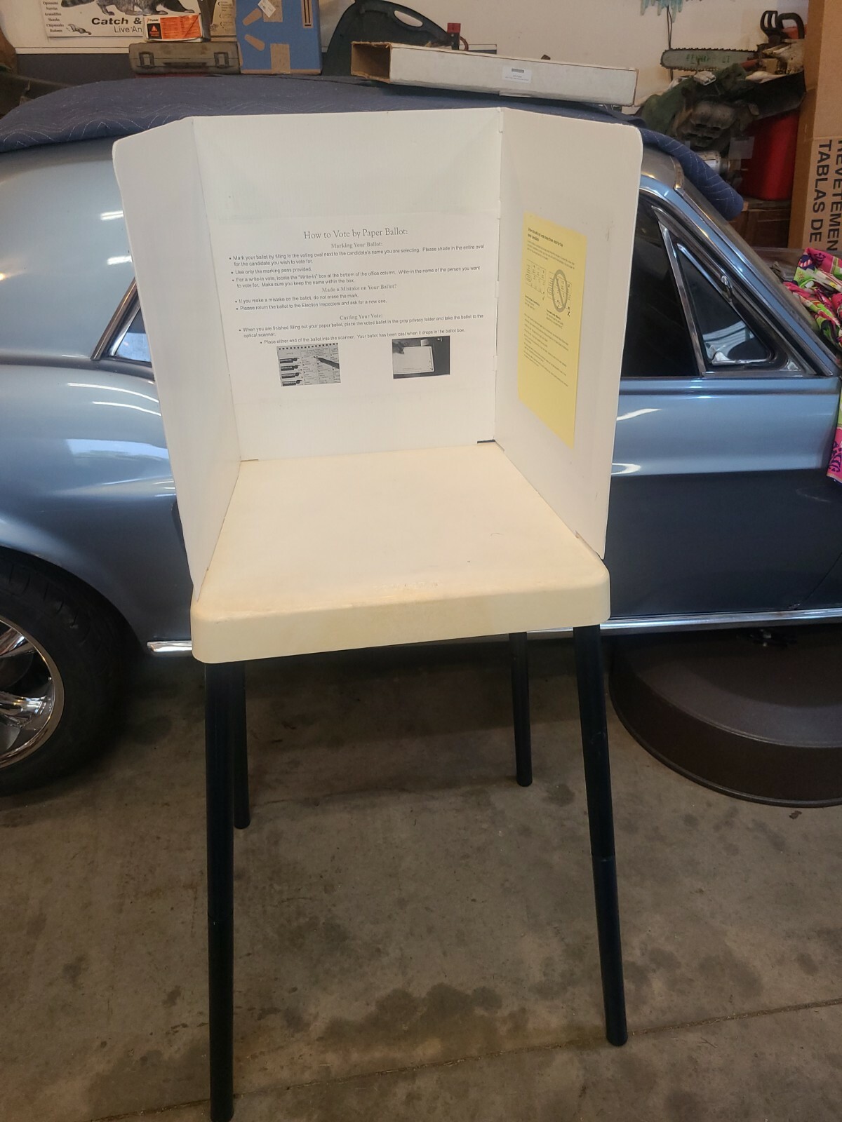 PORTABLE VOTING BOOTH CAMP TABLE PLASTIC TABLE SMALL | eBay