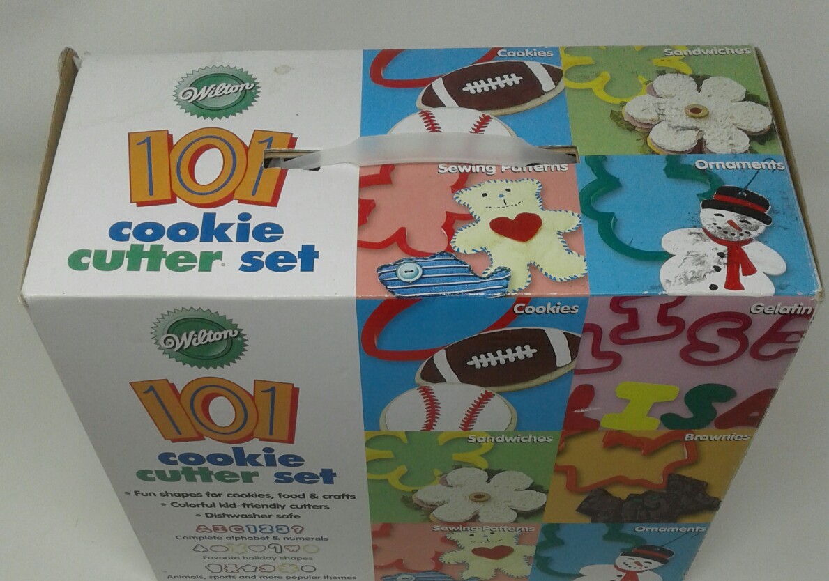 Wilton 101 Piece COOKIE CUTTER Set fun shapes,stencils,arts&crafts Kid ...