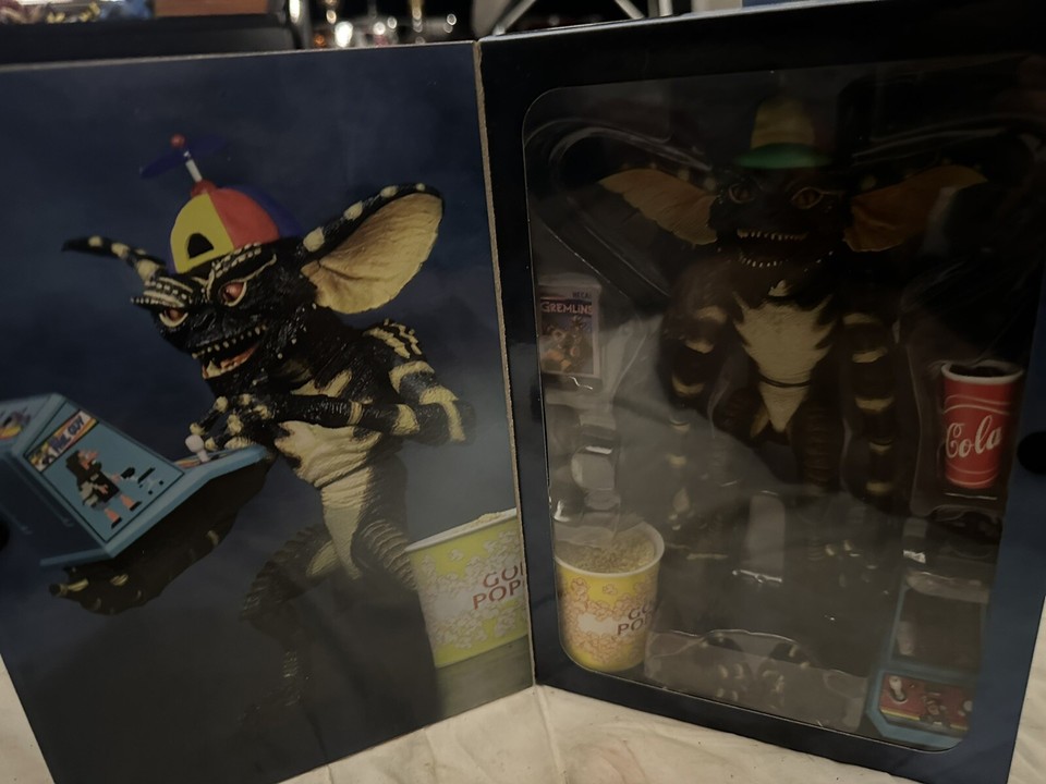 NECA Gremlins Gamer Gremlin Exclusive Action Figure 634482306147 | eBay