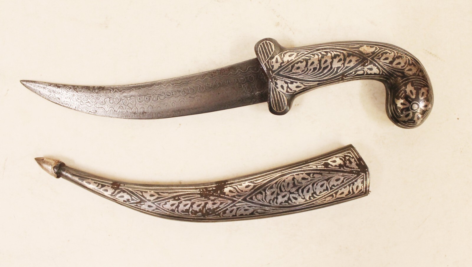 Vintage Dagger Knife Hand Dagger Koftgiri Work Silver Damascus Blade ...