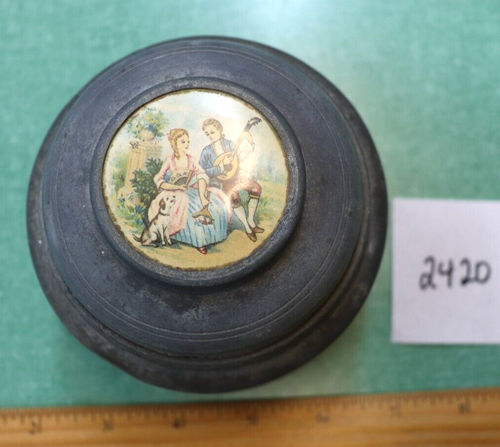 VINTAGE ANTIQUE POWDER MUSIC BOX RETRO COLLECTABLE Couple with dog ...