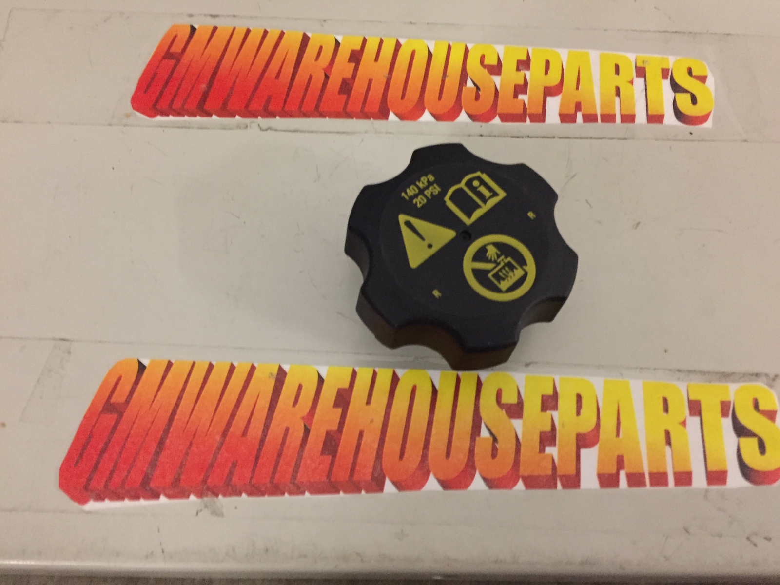 GM OEM 08-24 Acadia Cooling Radiator Components-Reservoir Cap 13502509 ...