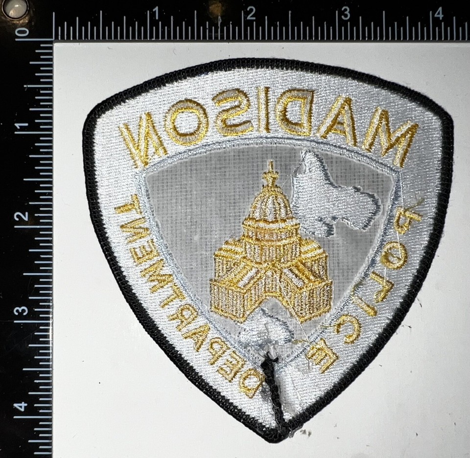 VINTAGE OBSOLETE Madison Wisconsin WI Police Patch | eBay