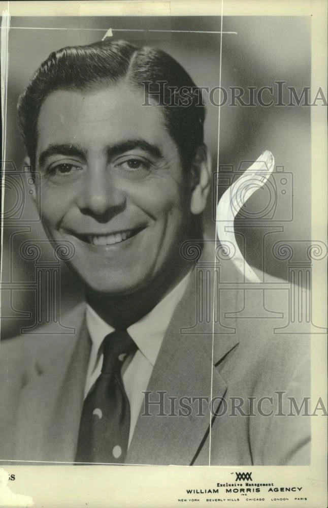 Robert Strauss Actor