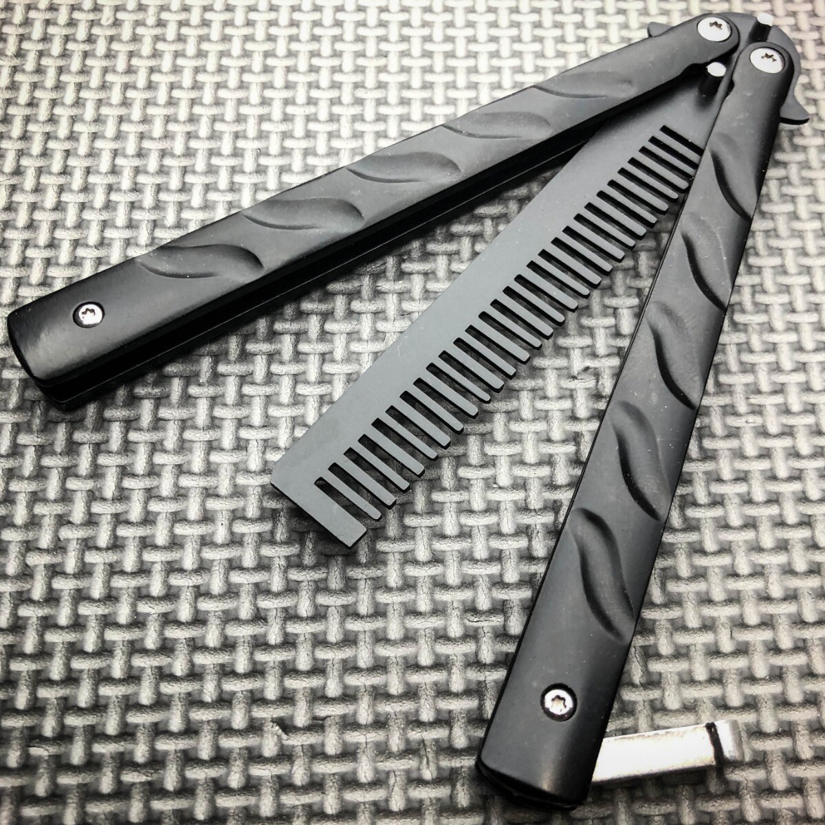 Butterfly Knife Comb