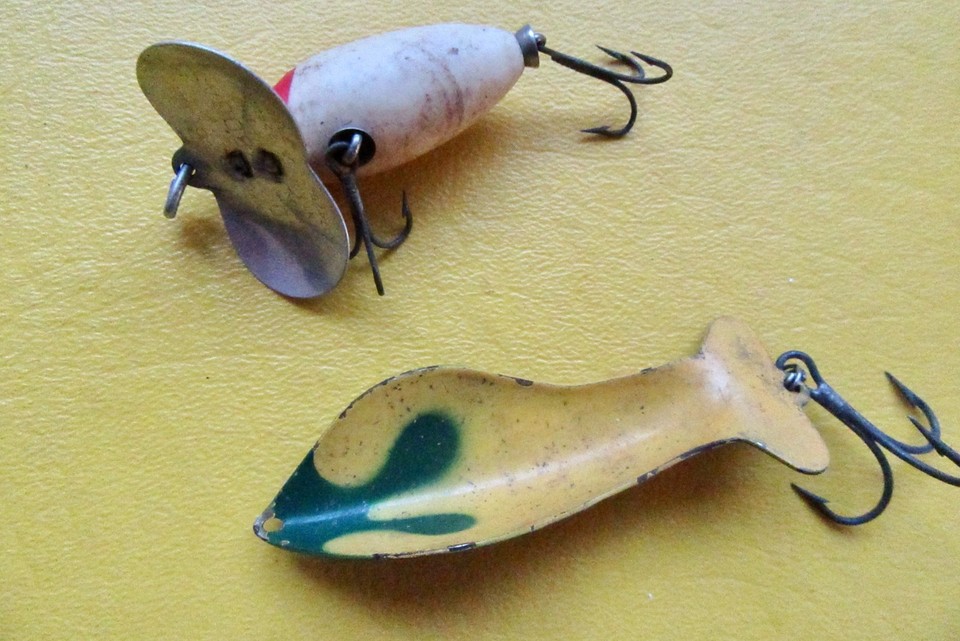 (10) Vintage Lures: (2) Canadian Wigglers, (3) Heddons, (3) L&S, Fred ...