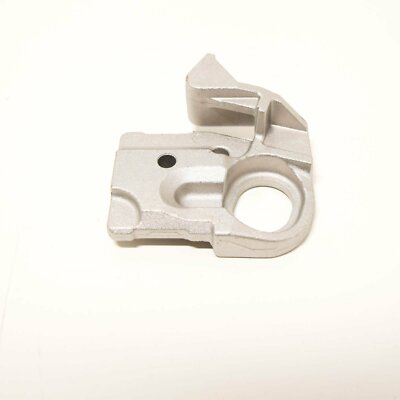 MERCEDES-BENZ E W212 FRONT STIFFENING RIGHT BRACKET A2045010620 | eBay