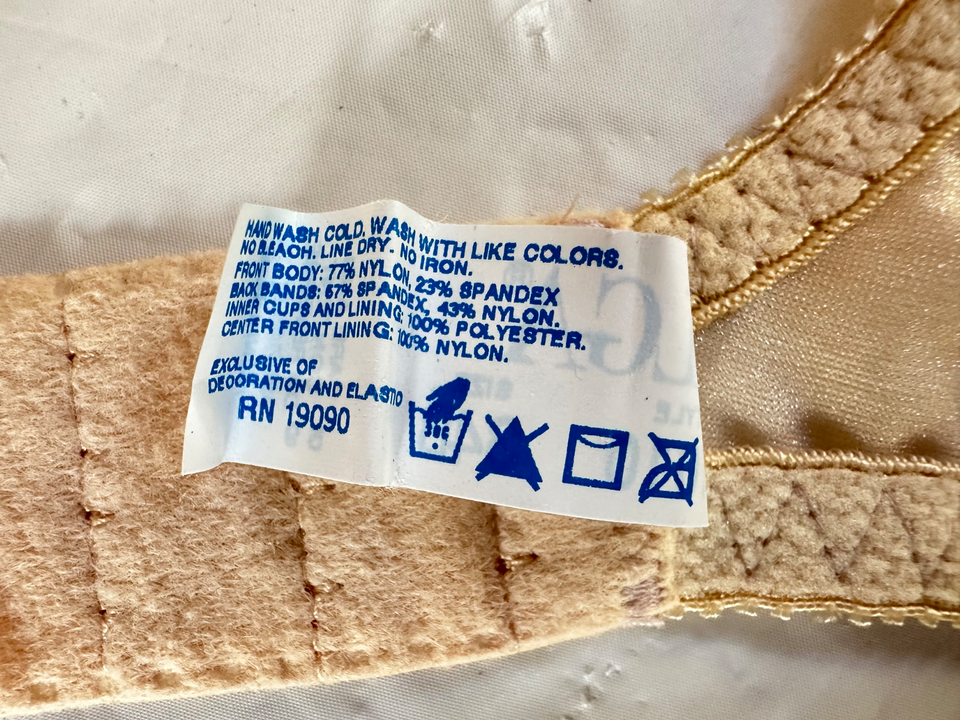 Vintage Olga Wireless Lace Tapestry Bra Sizes 34-36 / A, B | eBay