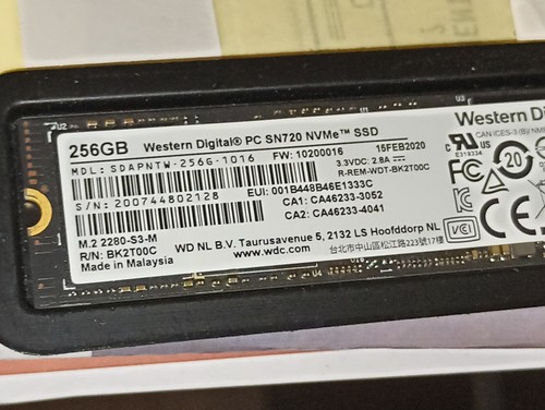 Western Digital WD PC SN720 NVMe SSD - Disque SSD - 256 Go - Interne ...