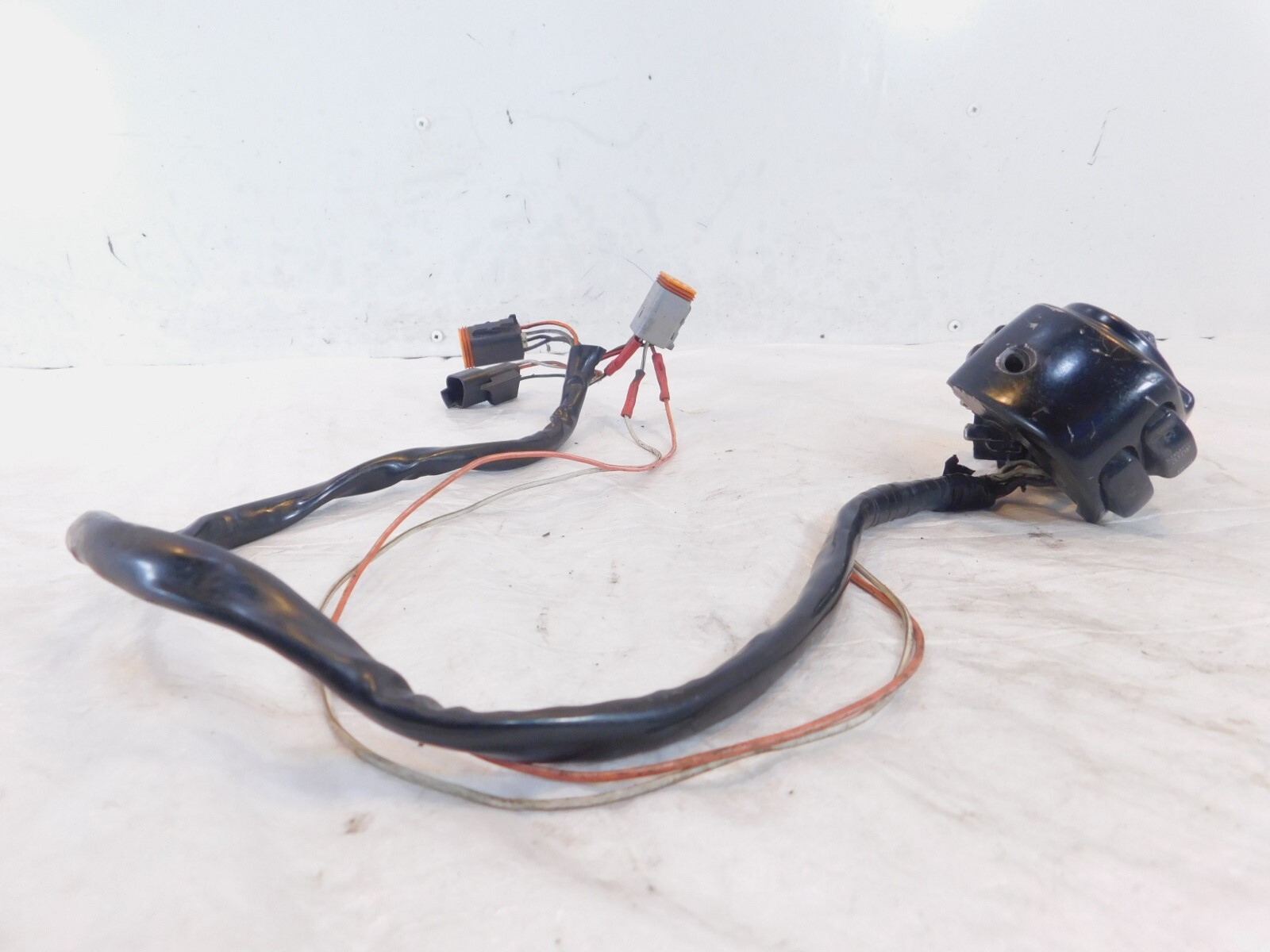 Harley Road & Electra Glide Ultra Right Handlebar Cruise Control Switch ...