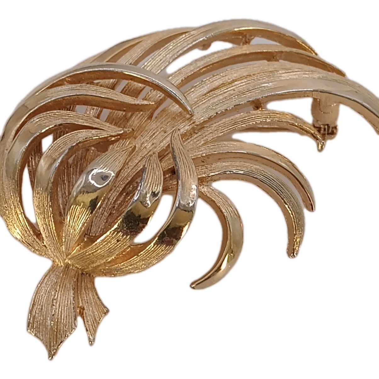 Vintage Lisner Wheat Plume Brooch Brushed Gold Tone Mid Century 2 1/2 ...