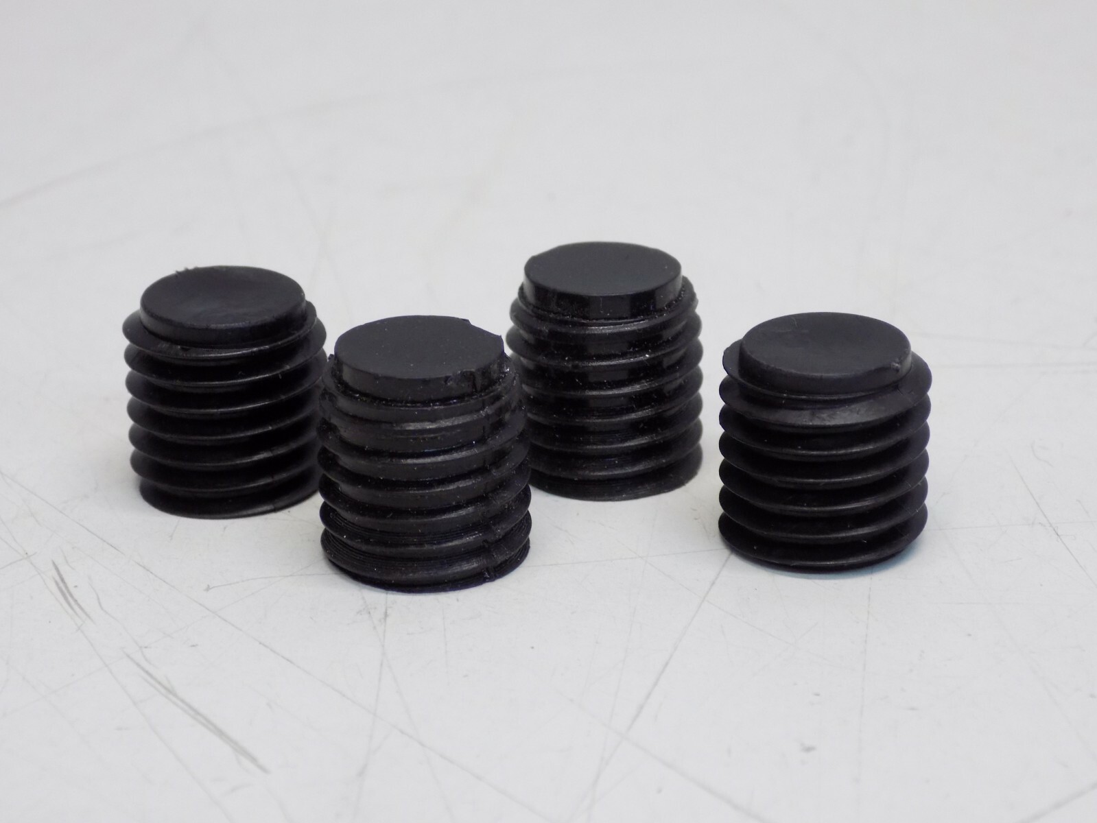 4 Plastic 5/8-11 Threaded Dust & Moisture Protective Plug Paint Thread ...