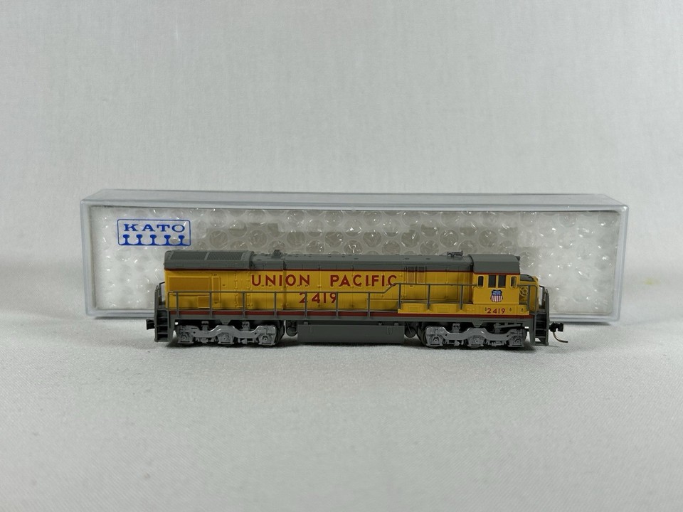 N Scale Kato Union Pacific C30-7 #2419 | eBay