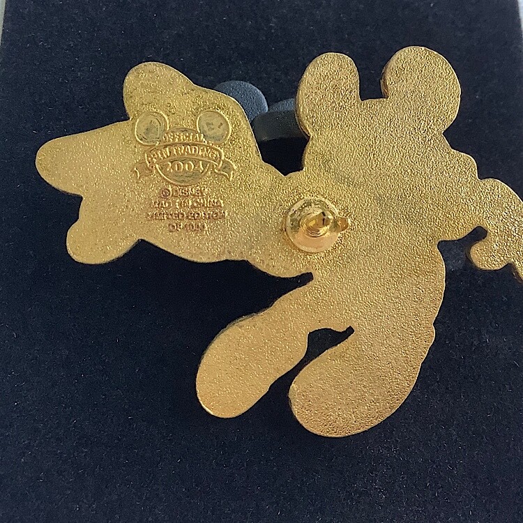 Disney WDW Star Trader Mickey Mouse Surprise Pin LE 1000 on Original ...