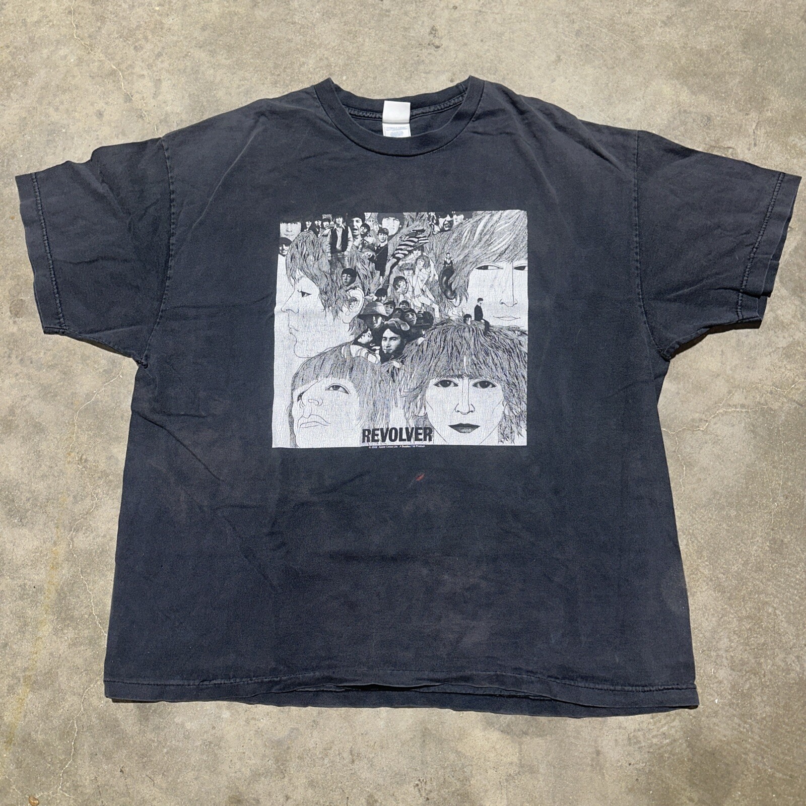 Vintage 2002 The Beatles Revolver Album T-Shirt 2XL B… - Gem