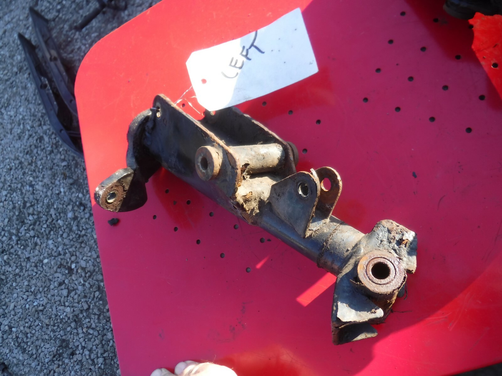 1995 Arctic Cat ZR 580 EFI snowmobile parts: LEFT SKI SPINDLE ASSEMBLY ...