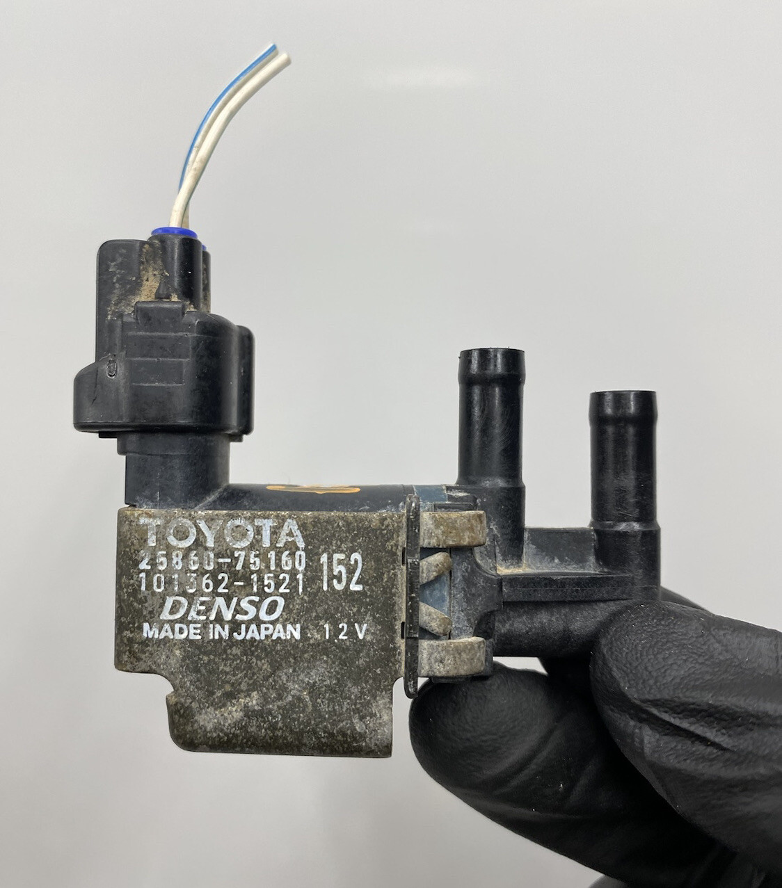 01-04 Genuine Toyota Tacoma 4Runner Vacuum Switching Valve 25860-75230 ...