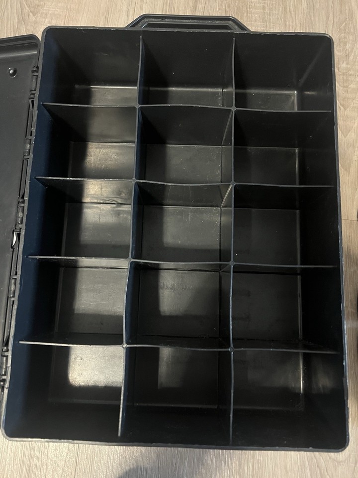 Hot Wheels Monster Jam 3D Grave Digger Storage Carry Case w/ 15 Toy ...