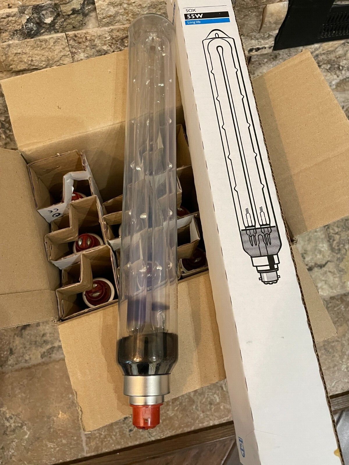 CASE OF 12 BULBS - PHILIPS SOX LAMP 55W LOW PRESSURE SODIUM BY22D SOX55 ...