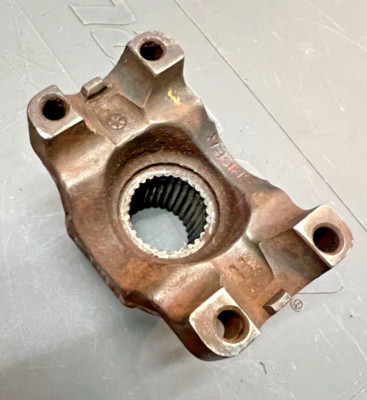 FORD DANA 60 FRONT AXLE 29 SPLINE 1330 SERIES YOKE 1985 - 1997 OBS F350 ...