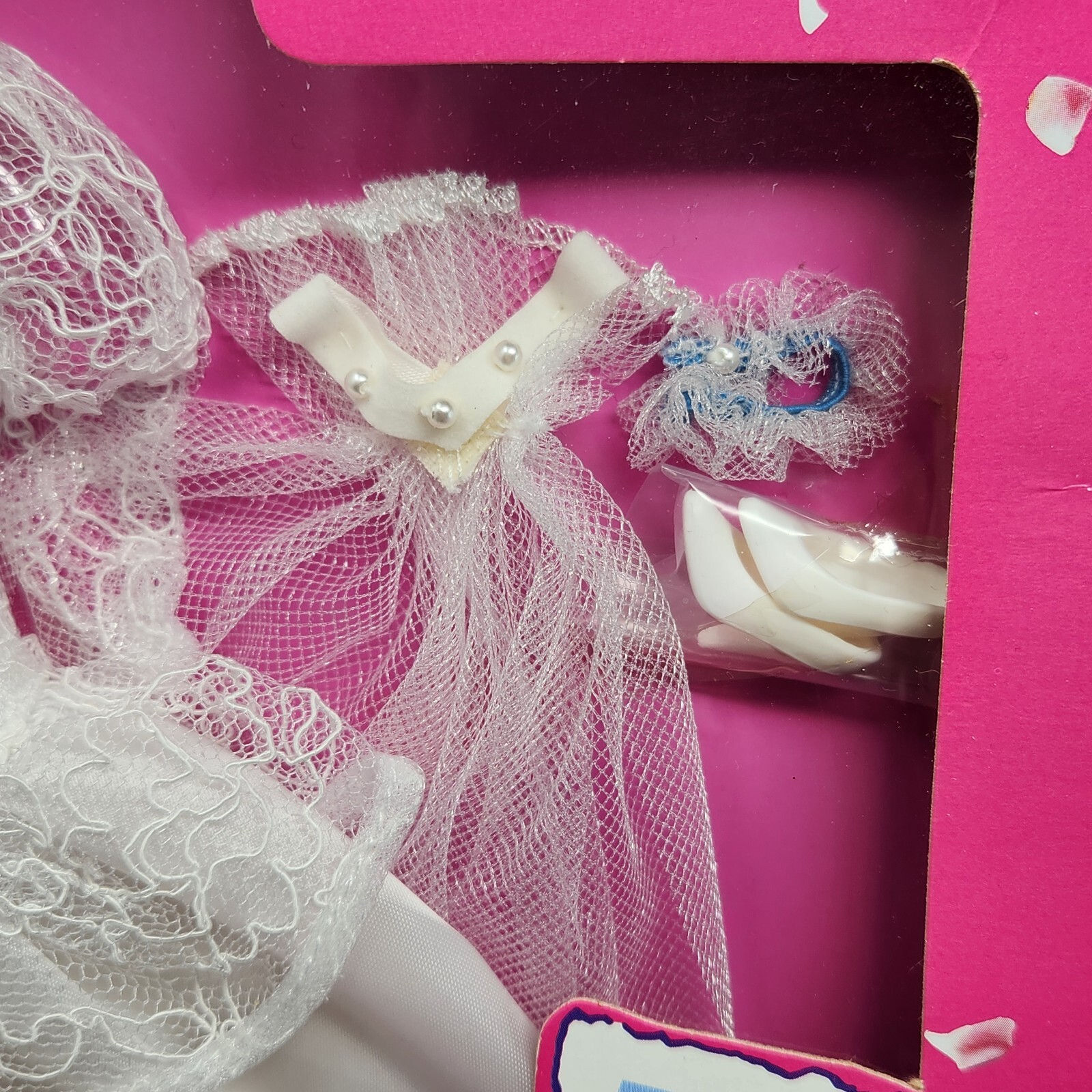 VINTAGE 1991 WEDDING OF THE YEAR BARBIE BRIDE DRESS GOWN MATTEL NEW IN ...