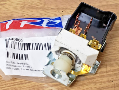 ~NEW GENUINE PACCAR TRP BRAND HEADLAMP SWITCH ~ BA40600 | eBay