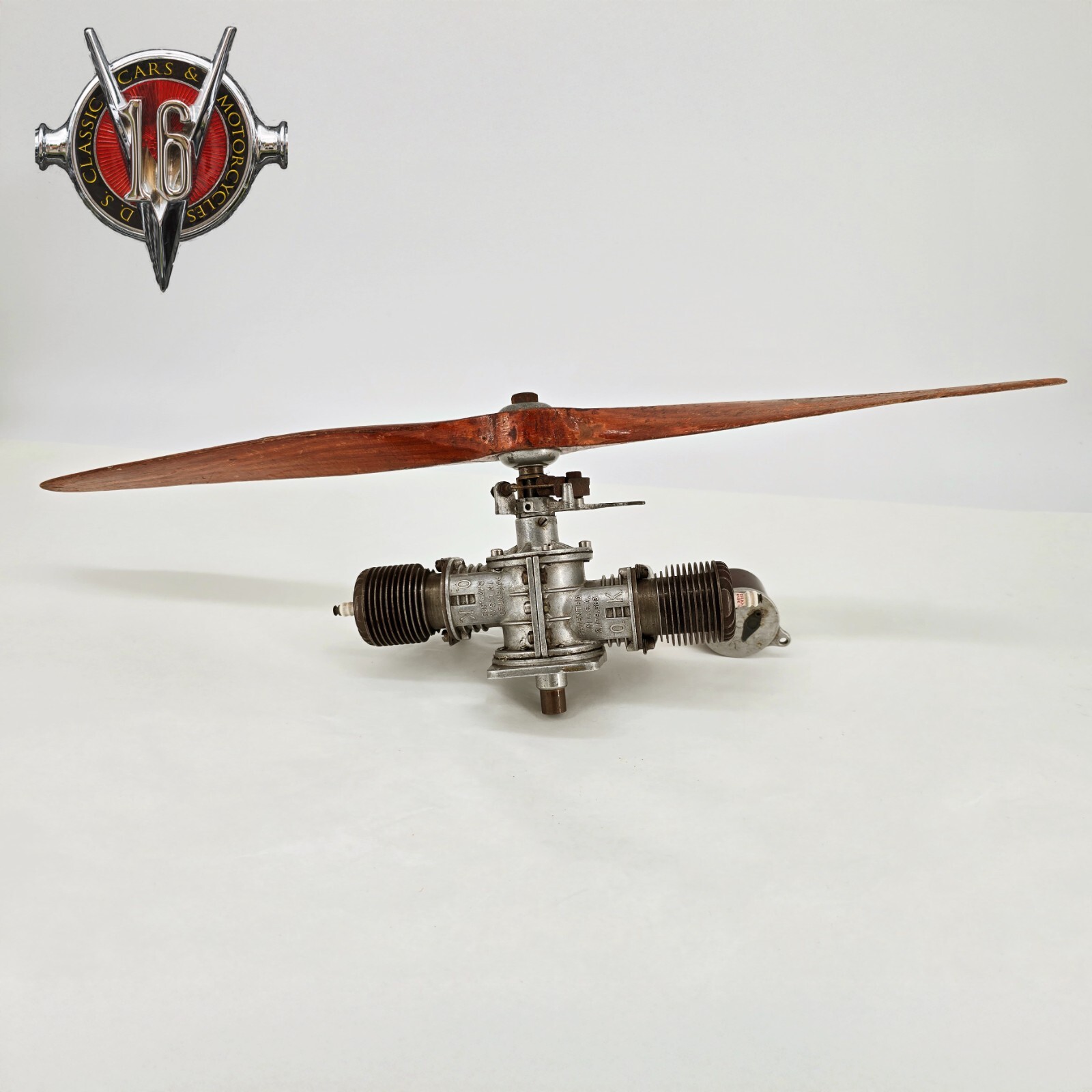 Vintage 1947 Herkimer Twin Model Airplane Engine with Propeller & Gas ...