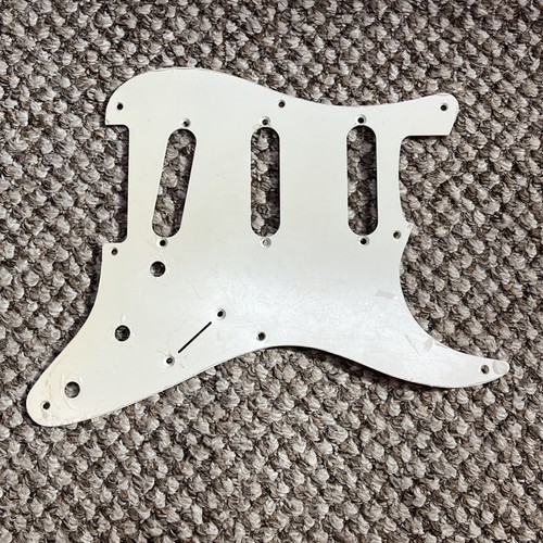 Genuine Fender Eric Johnson Stratocaster Parchment Single Ply Pickguard ...