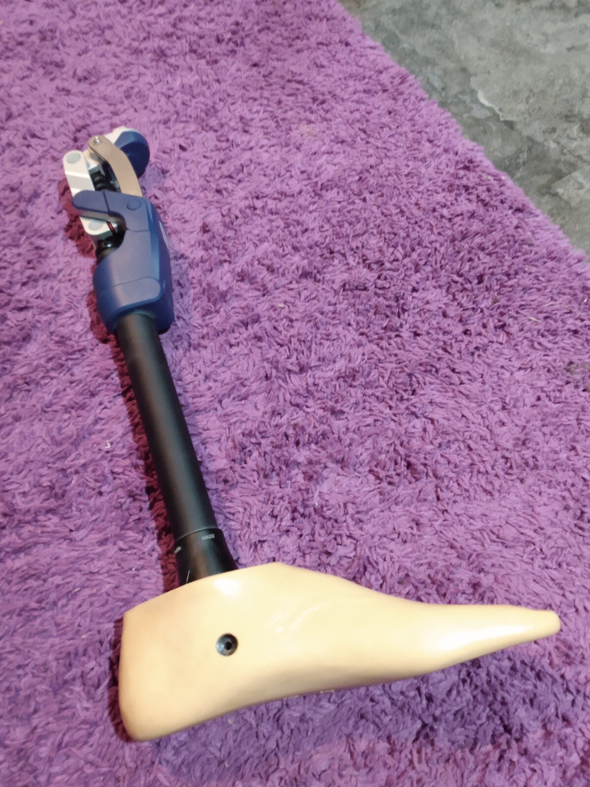 ottobock. 3R62 Pheon prosthetic left knee with AAA202 pylon and 27L ...