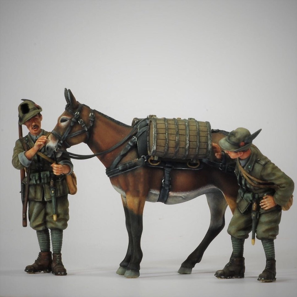 1/35 resin figures model kit Italian soldiers 2 man W/mule unassembled ...