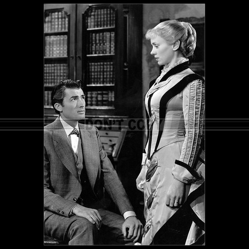 Photo F.017804 GREGORY PECK & JESSICA TANDY (THE VALLEY OF DECISION ...