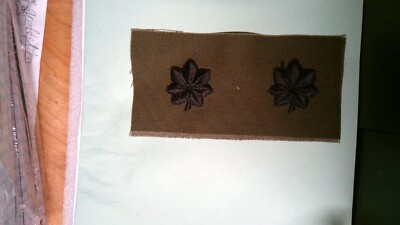 MILITARY PATCH SET OF 2 SEW ON OLDER US ARMY LIEUTENANT COLONEL RANK ...